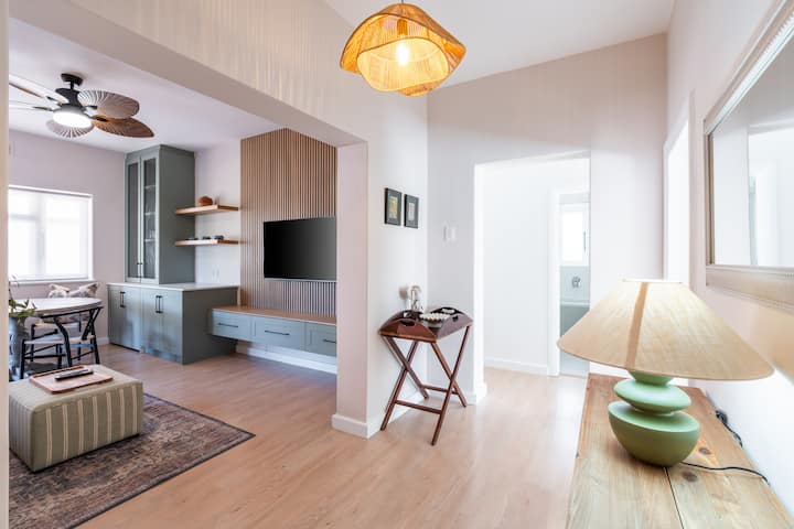 Chic City Apartment - Gardens, Cape Town - Cape Town
