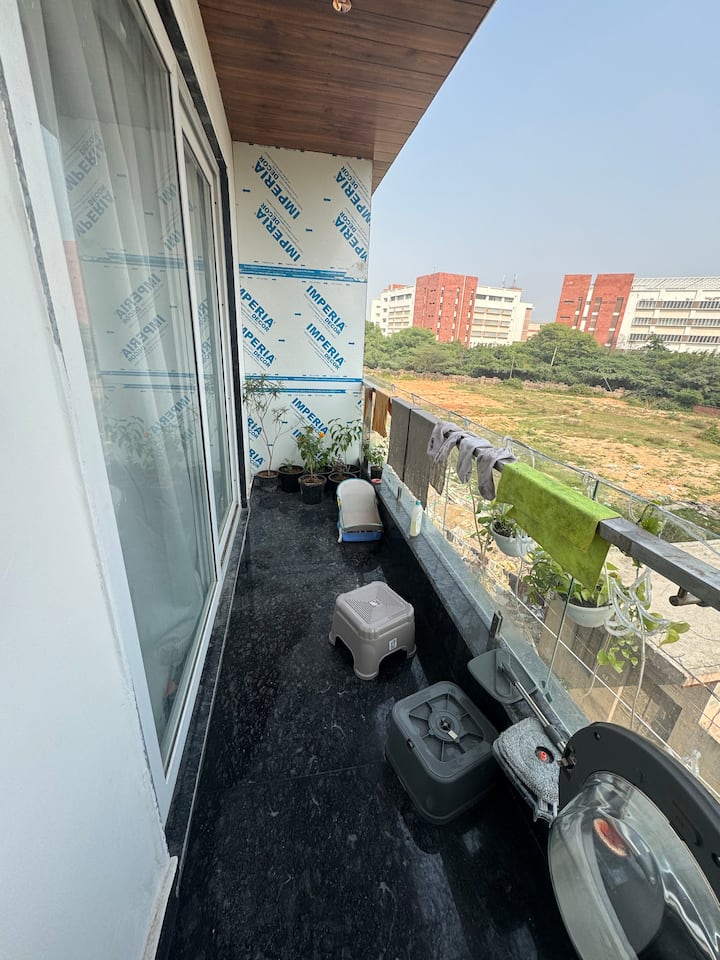 New Flat With 3 Rooms 1 Big Hall A Modern Kitchen - New Delhi