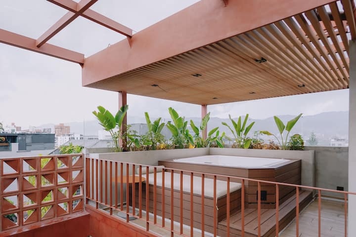 Kuuna Sky Penthouse | Jacuzzi | Terrace | Provenza - Envigado