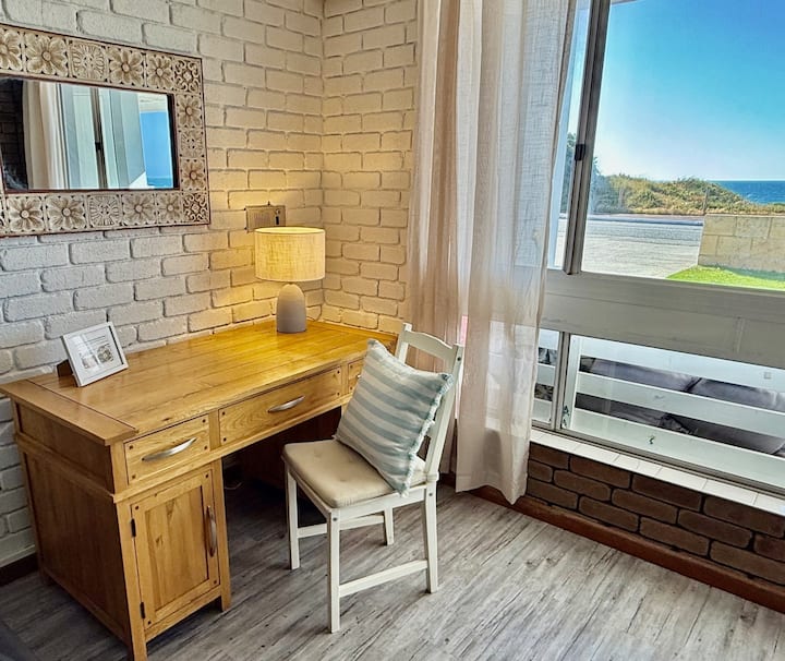 Blue Bay Beach Retreat - Family & Pet Friendly - Mandurah