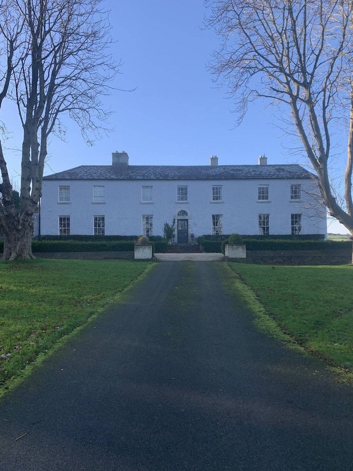 11 Bed House Perfect For Large Contractor Groups - Dublin