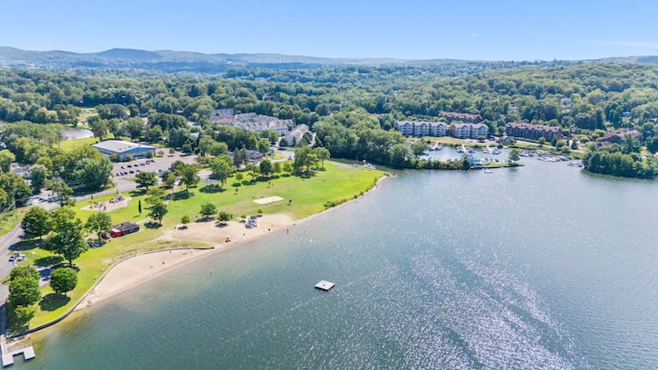 Upscale 2br Cottage With Modern Finishes & Charm. - Danbury, CT