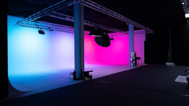 Multifunktionales Film- & Eventstudio
Nähe Ffm - Langen