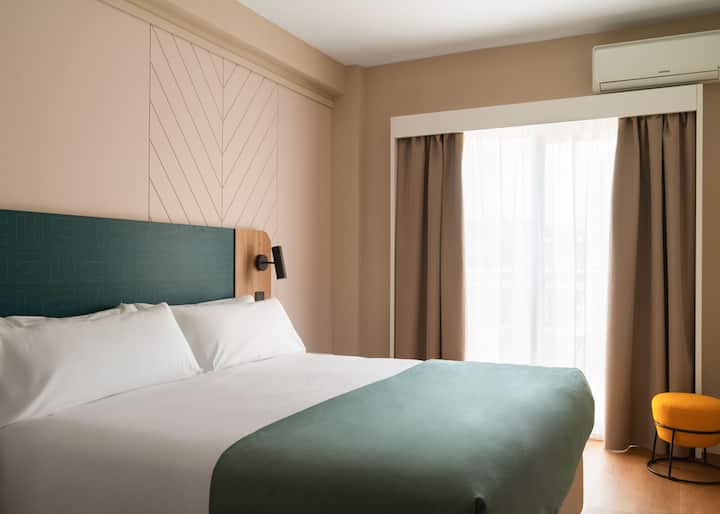 Benidorm Calle Major | Queen Room + Balcony - Benidorm