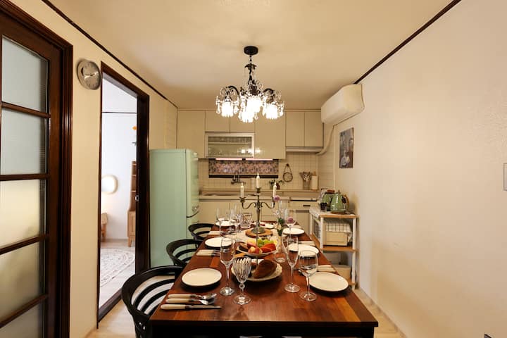 강남한복판/3룸4베드/압구정역7분/8인/강남/명동/경복궁/홍대/잠실/성수/셀프체크인 - Seoul