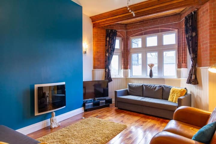 Apartment 1 - The Old Red King - Bury