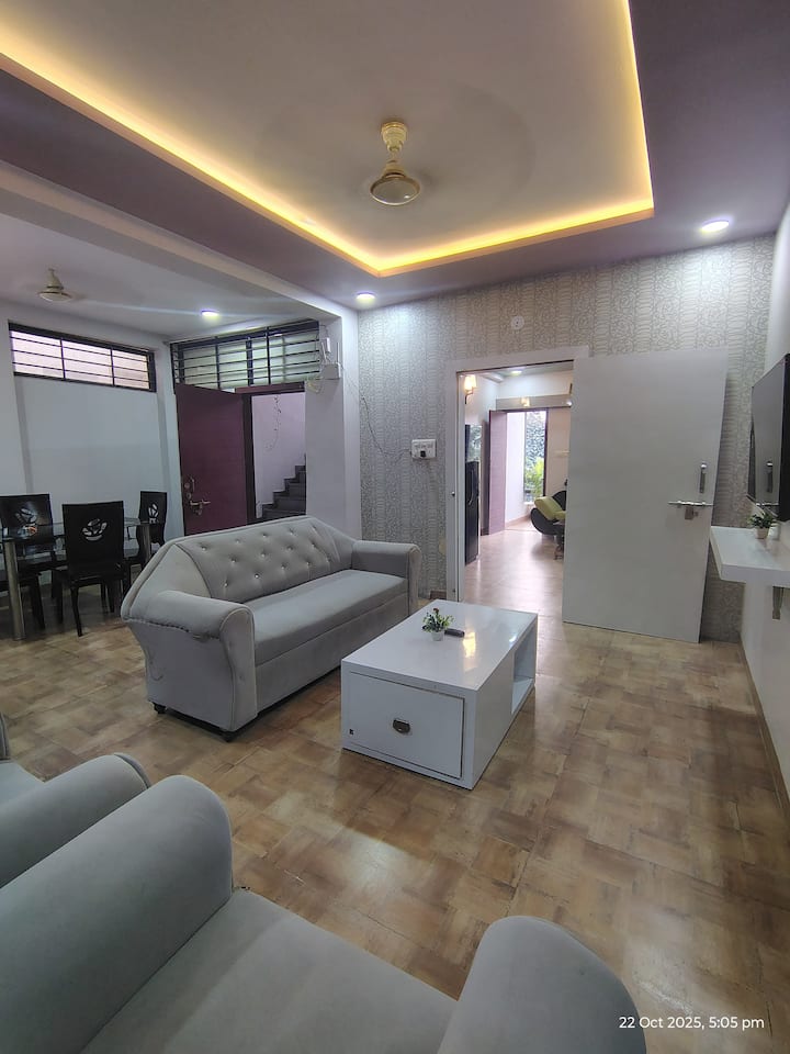 Leela Homestay - Ojas- Two Bhk Luxury Appartment - Vijay Nagar