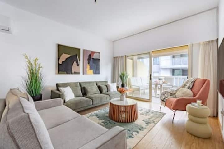 Lena Court - Spacious 3-bedroom Apartment - Limassol