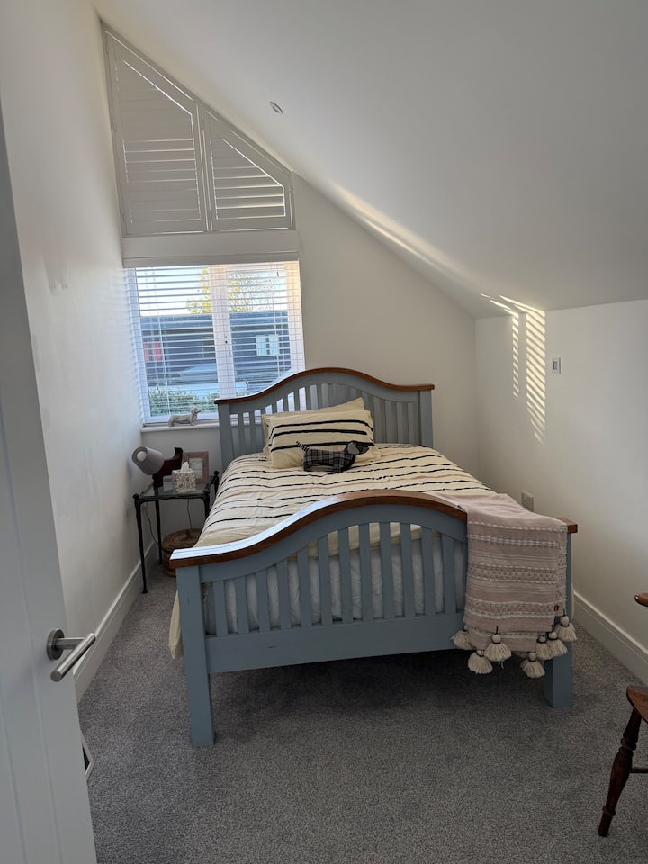Smart Room With Exclusive Use Of Full Bathroom - Bognor Regis
