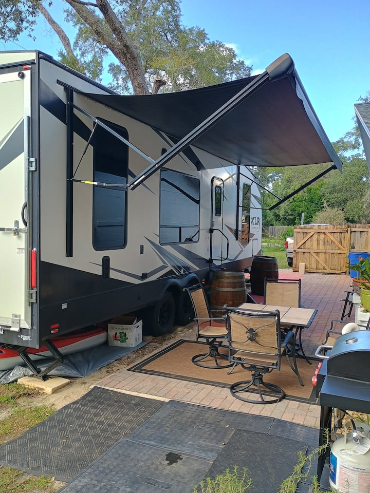 Wekiva Nest Rv Glamping - Apopka, FL