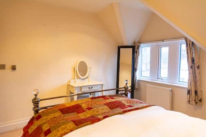 Apartment 2 - The Old Red King - Bury