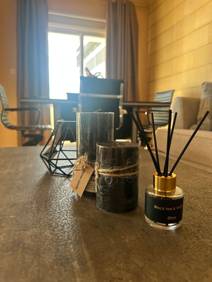 3-bdr Apartment With Large Veranda & Parking Place - Nicosia