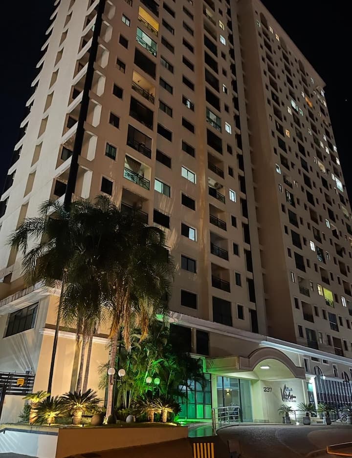 Apto 2 Qtos, Wi-fi, Piscina, Ar. 1404 - 고이아니아