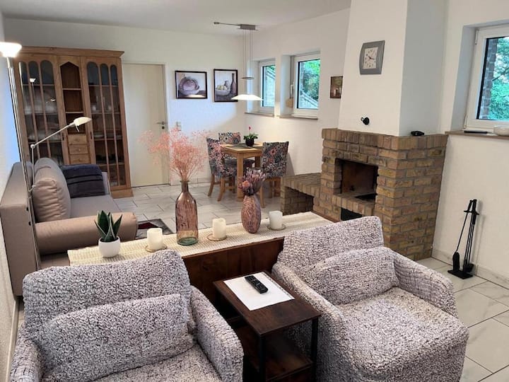 Zentrale, Ruhige Lage - Wohnung Für Bis Zu 3 Pers. - Solingen