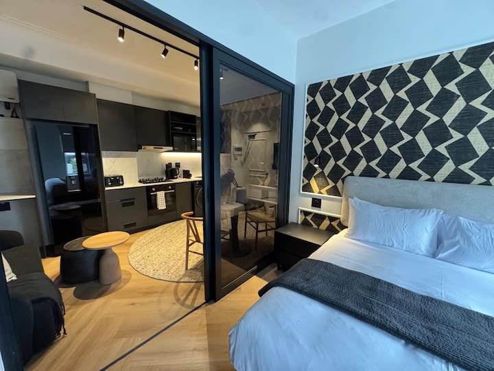 The Valour-206 - Camps Bay