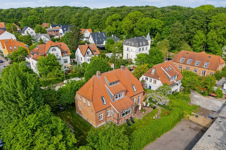 Gammel Og Sjælfuld Villa Nær Vand, Skov Og By! - Aarhus