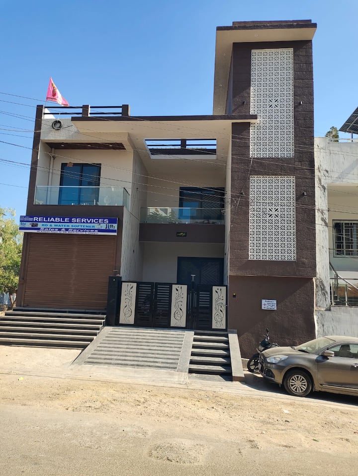 Peaceful Ac Stay In Udaipur | Near Tourist Spots - Udaipur