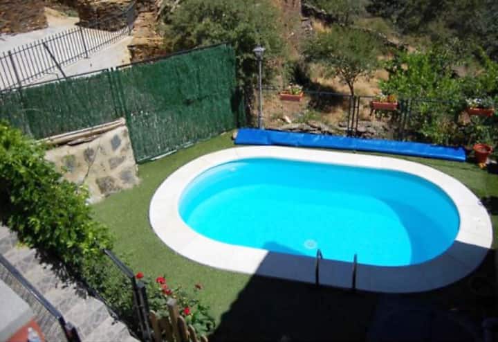 Bonita Casa Rural Con Piscina Privada - Atienza