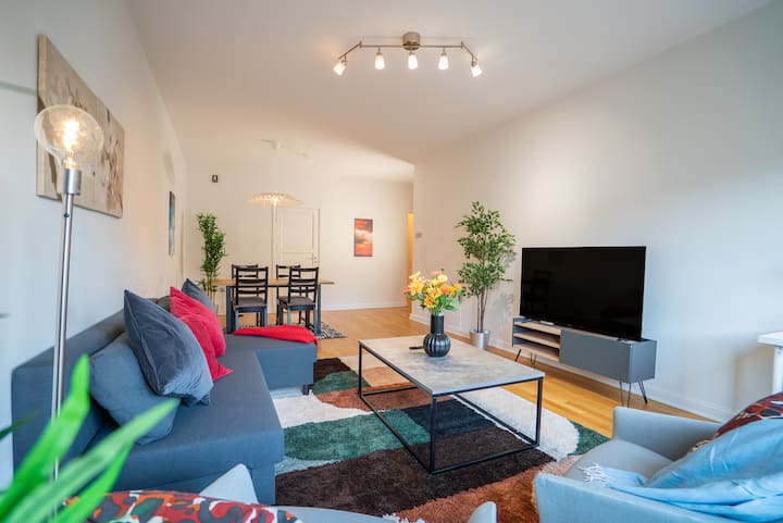 Large Central 2br | Scandinavian Design | Balcony - Gotemburgo