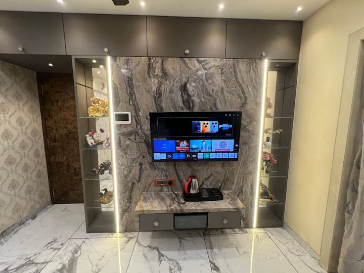 City Homes Crystal Apartment 2bhk (Near Bkc) - Mumbai