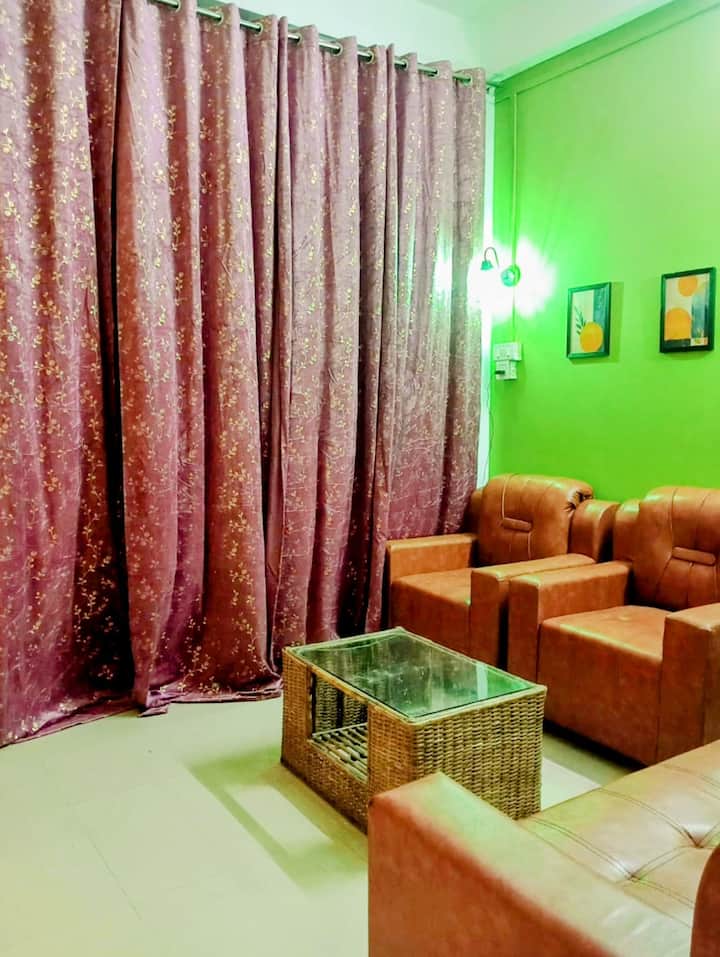 Well Facility Room With Fabulous Classy Ambiance - Tezpur