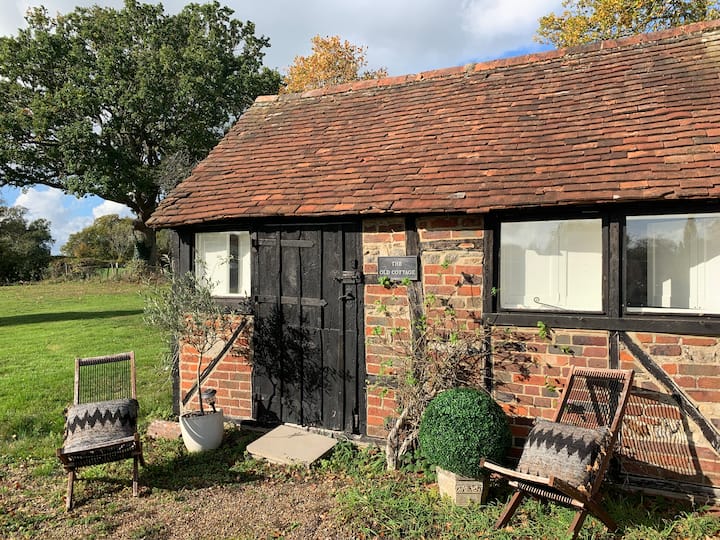 Cottage In The Countryside Near Reigate - Dorking