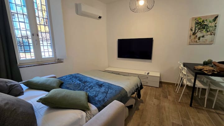 Central View 4 - Greece