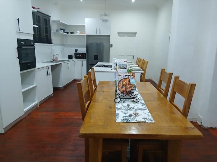 Jacaranda Escape - Pretoria