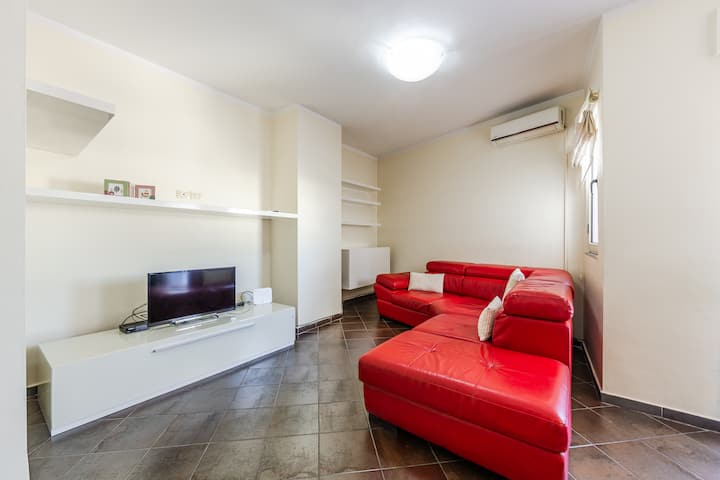 Spacious Stay In The Heart Of Tirana - Tirana