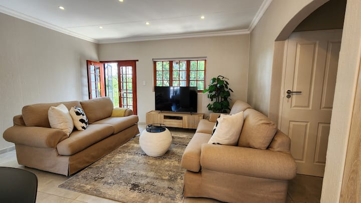 Villa Adela Self-catering Apartment Pretoria - Pretoria