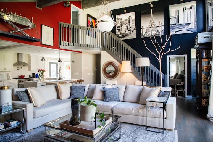 Luxurious Suburban Home | Close To Atlanta - Roswell, GA