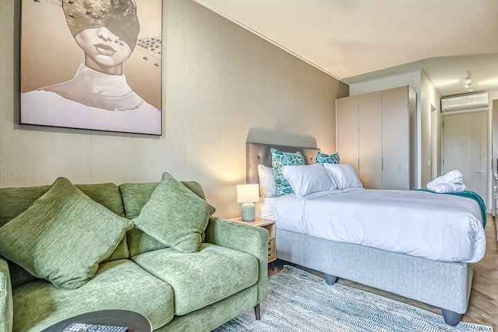 Nova Luxe| Rosebank - Johannesburg