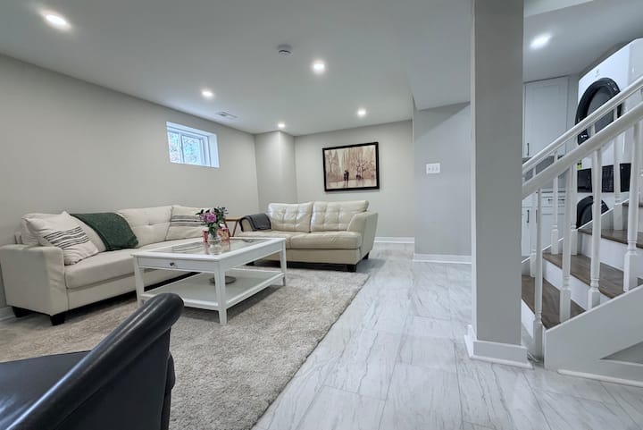 Private 1br Basement • Near Tysons & Metro - Fairfax, VA