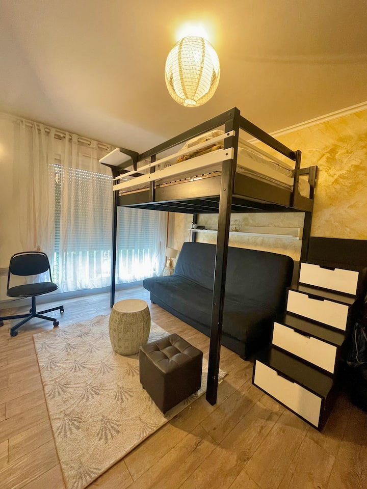 Comfortable Clean Private 35m² Studio, 
Near Paris - Romainville