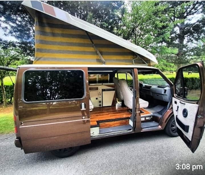 Retro Camper Hire
Discover Ireland In Retro Style - Dublin