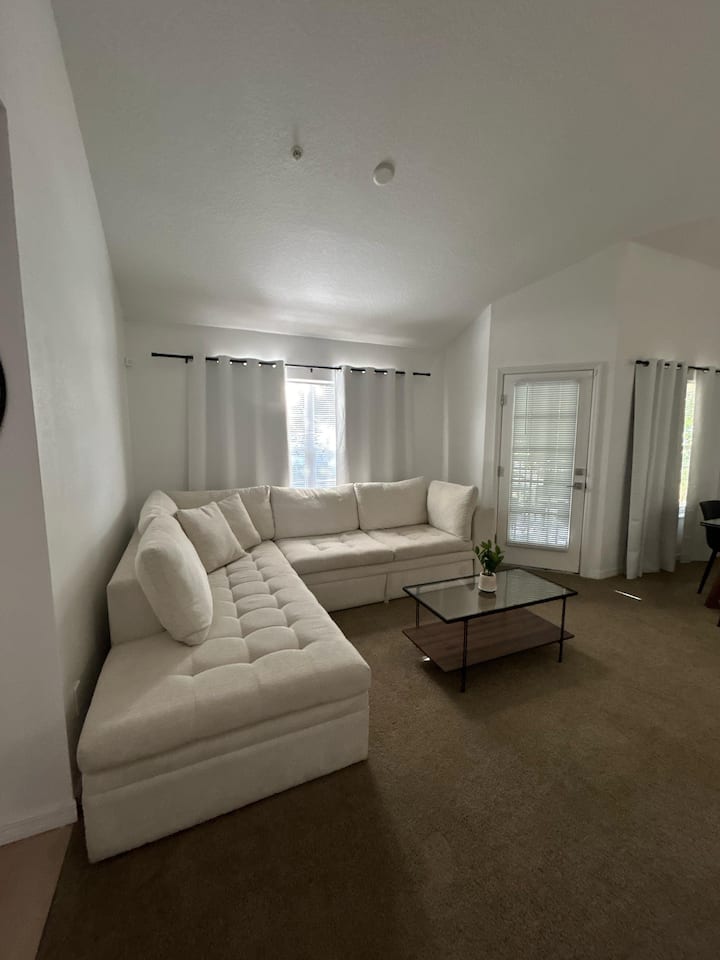 Your Cozy & Comfortable Stay In Deland - DeLand, FL