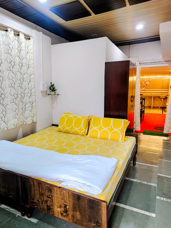 A Suite Room Near Agra Airport And Railway Station - Agra