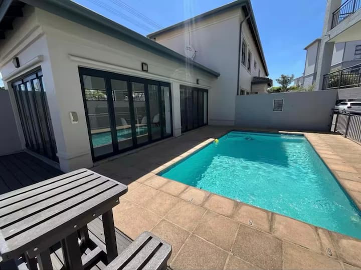 Morningside Retreat Ii | Spacious 1-bed Apartment - Sandton