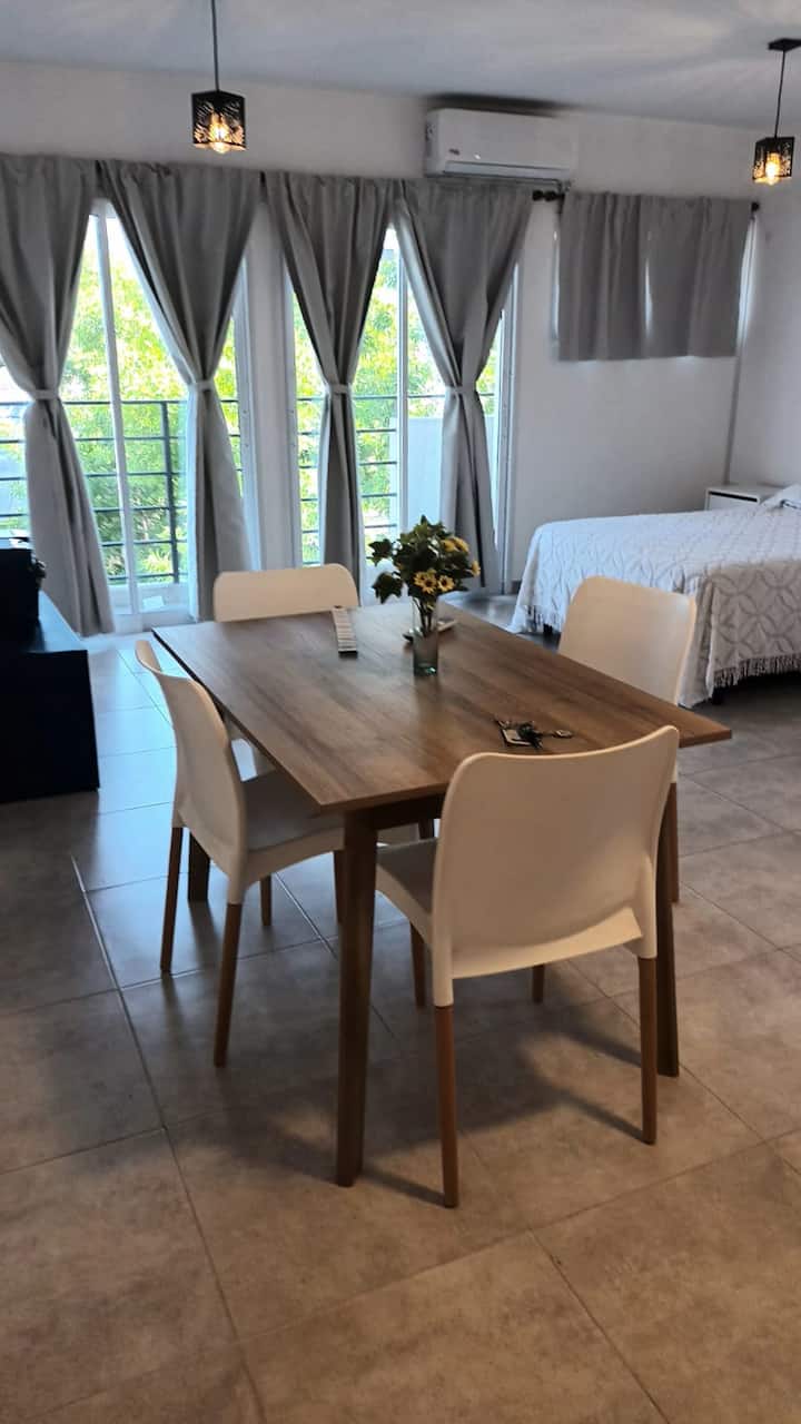 Alquilo Departamento Amoblado Por Día En Mercedes. - Mercedes