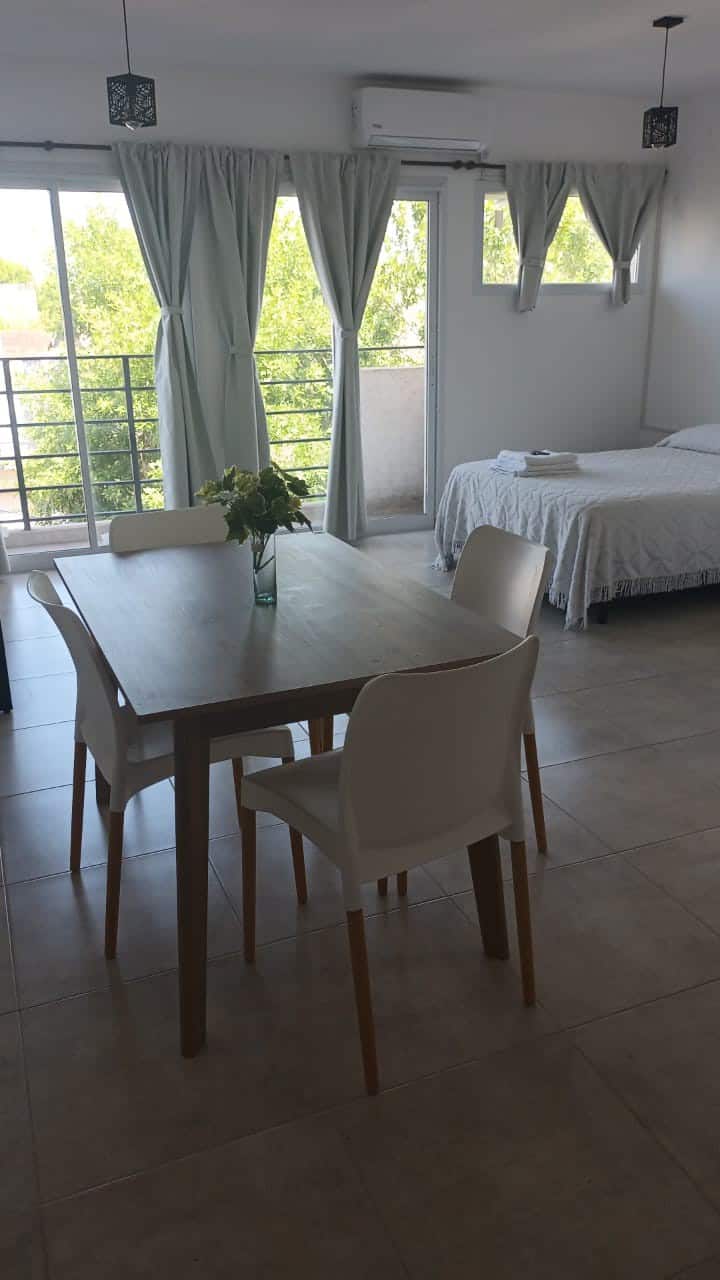 Alquilo Departamento Amoblado Por Día En Mercedes. - Mercedes