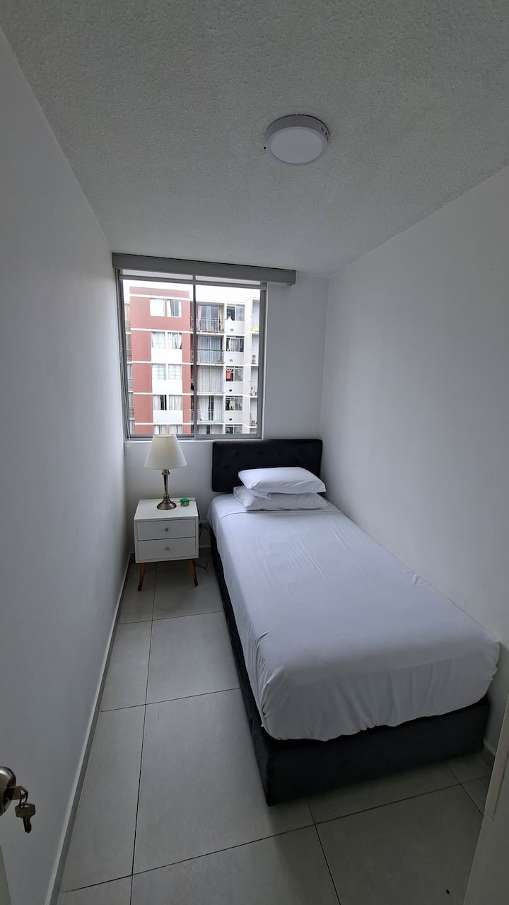 *Comoda Habitación A 10 Minutos Del Aeropuerto. - Peru