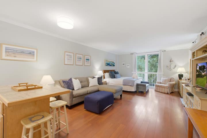 Lovely Condo W/ Wifi, Tennis & Near Golf/beaches - Kiawah Island, SC