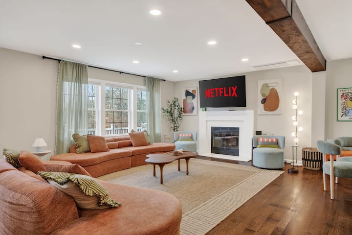 Theater|gameroom|karaoke|pond|firepit|speakeasy - Hudson Valley, NY