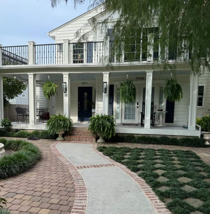 Lovely In Lakeview - Metairie, LA