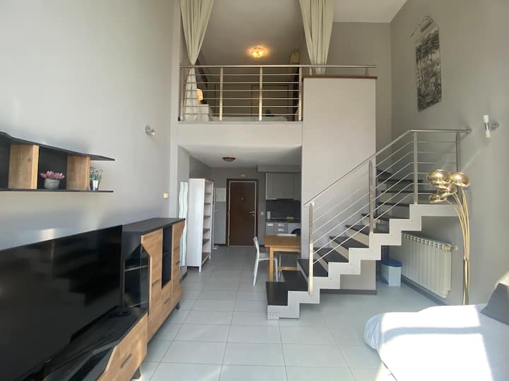 Coqueto Apartamento. Wifi Y Parking. - San Sebastián de los Reyes