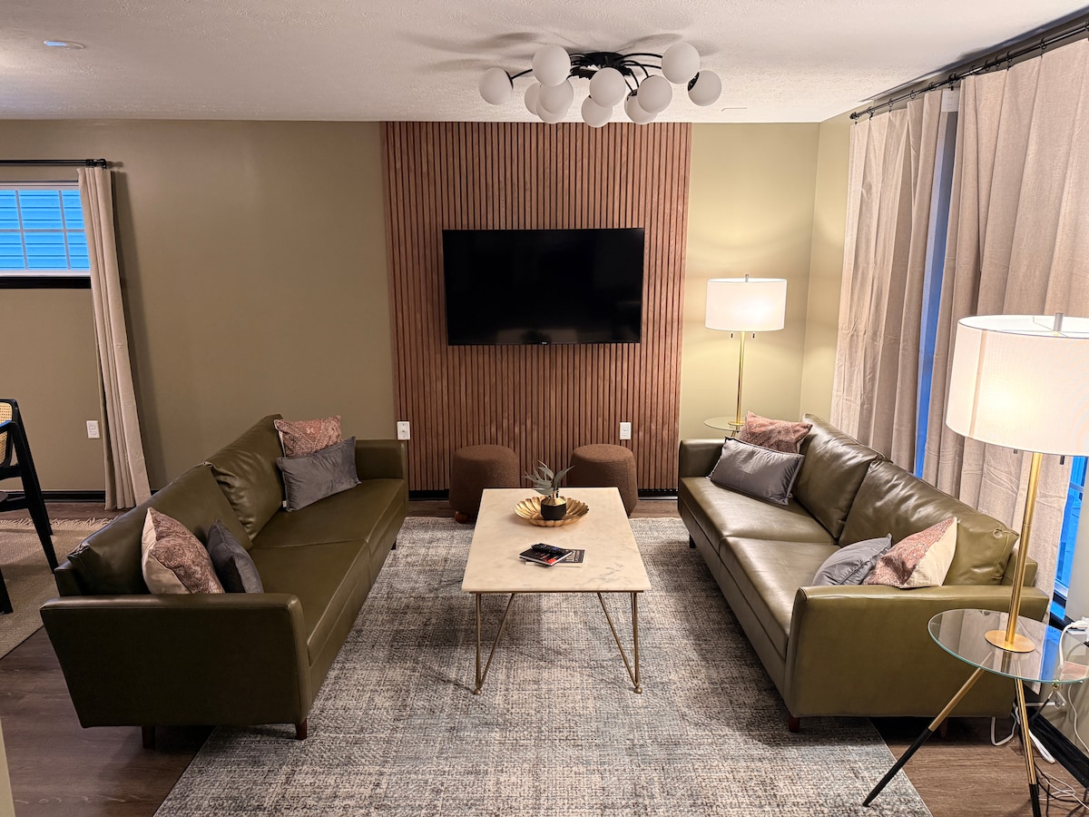 Urban Oasis | NuLu, Mini Golf, Hot Tub, Fire Pit, - Houses for Rent in ...