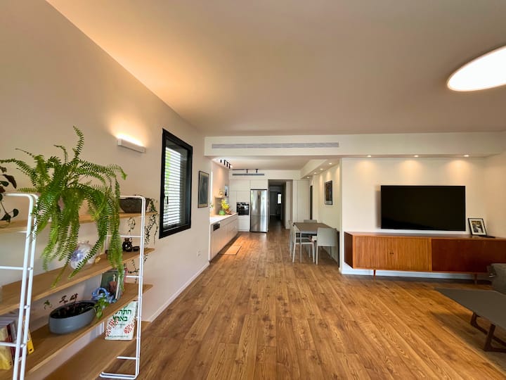 Modern 3br Family Home W/ Balcony - Central Tlv - Tel Aviv-Yafo