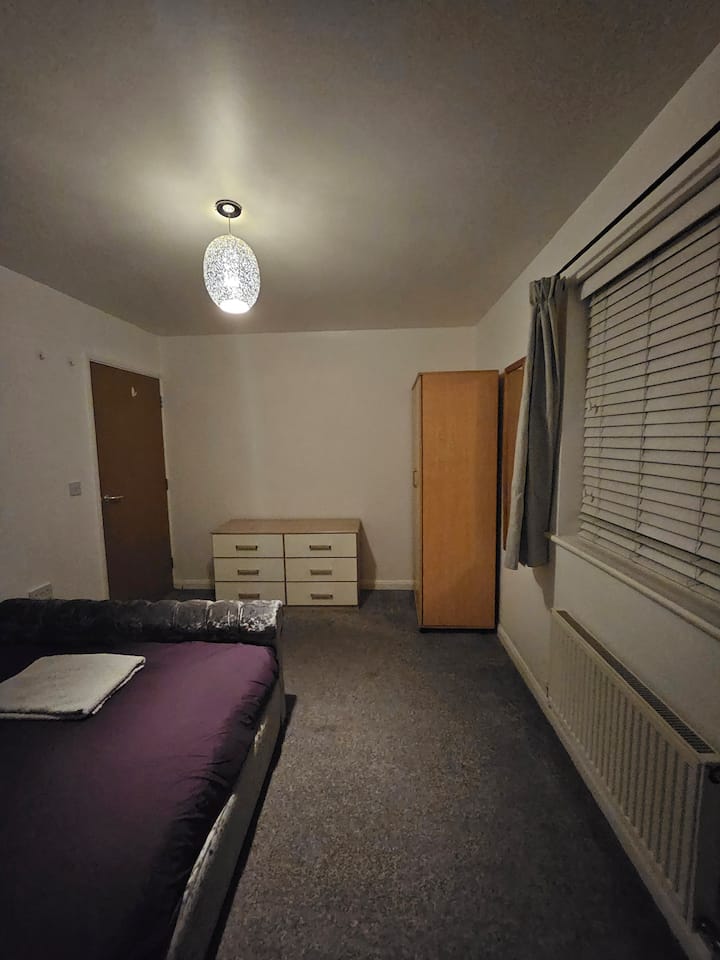 One Bedroom Flat In Central Northampton - Northampton, UK
