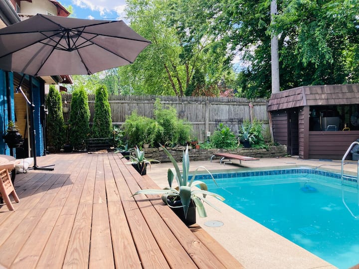 Chicago Oasis - Mount Greenwood - Chicago