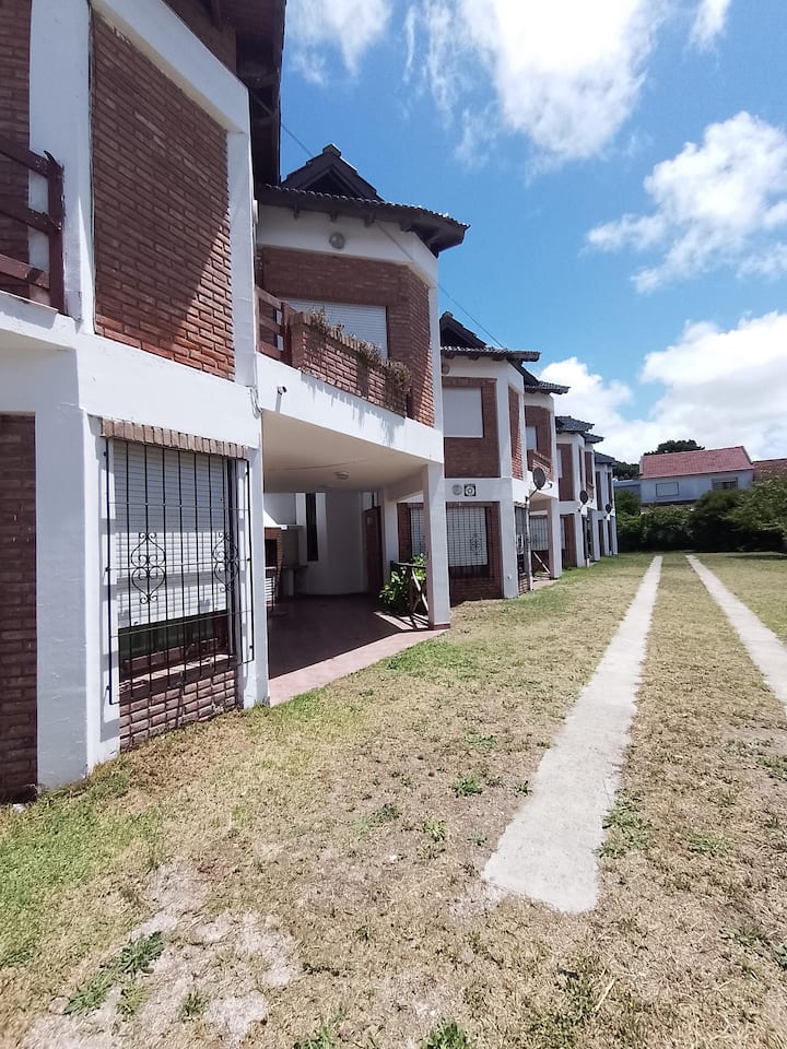 Duplex Amplio Para 5 Personas. Dos Cuadras Del Mar - Mar de Ajó